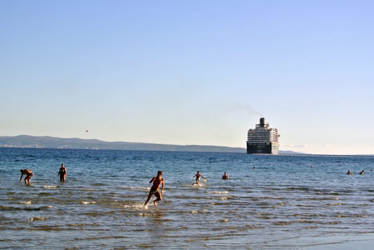 Picigin: el curioso juego de pelota de Split • viajarporelmapa.com