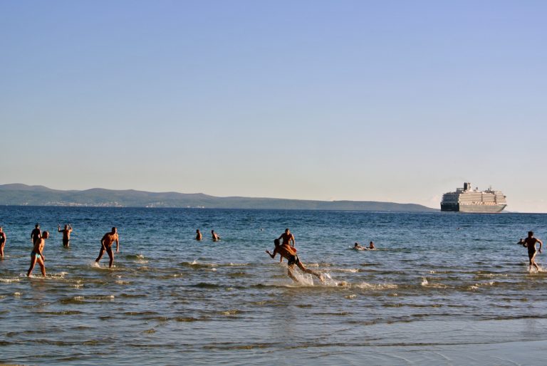 Picigin: el curioso juego de pelota de Split • viajarporelmapa.com